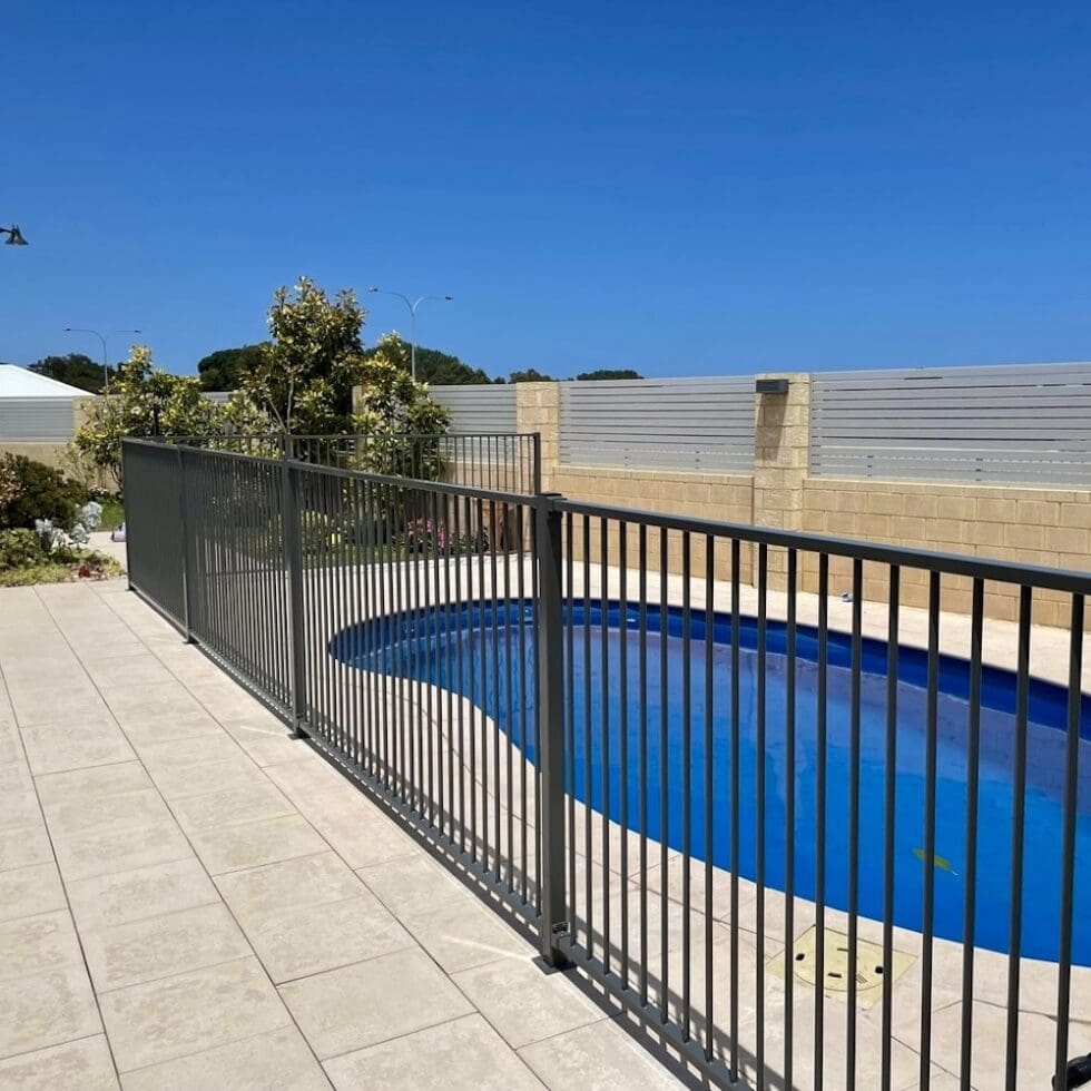 WA Glass Pool Fencing | Cheap glass pool fencing Perth